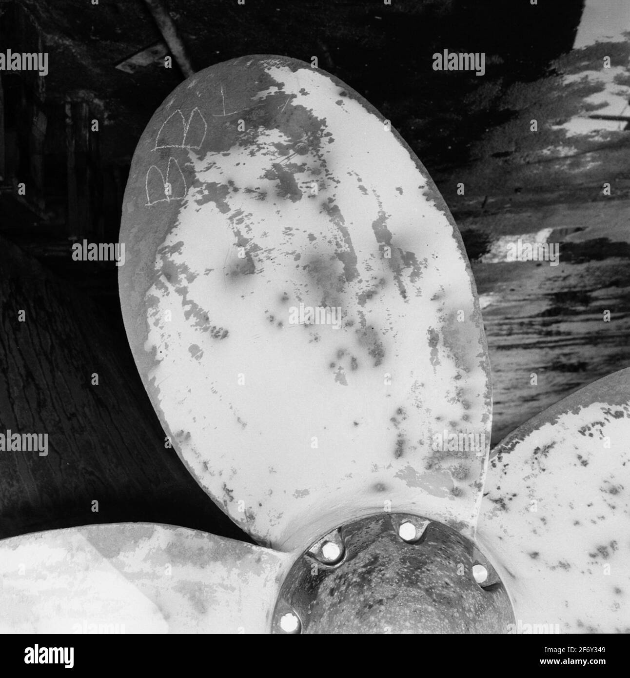 Ship propellers Black and White Stock Photos & Images - Alamy