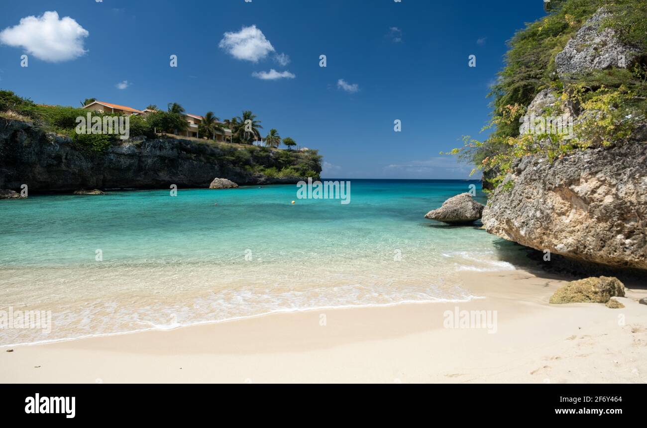 playa-lagun-beach-cliff-curacao-lagun-beach-curacao-a-small-island-in