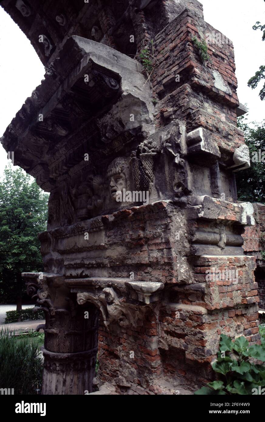 Vienna, Austria. 6/16/1990. Schonbrunn Palace. 1778 replica of Roman ...