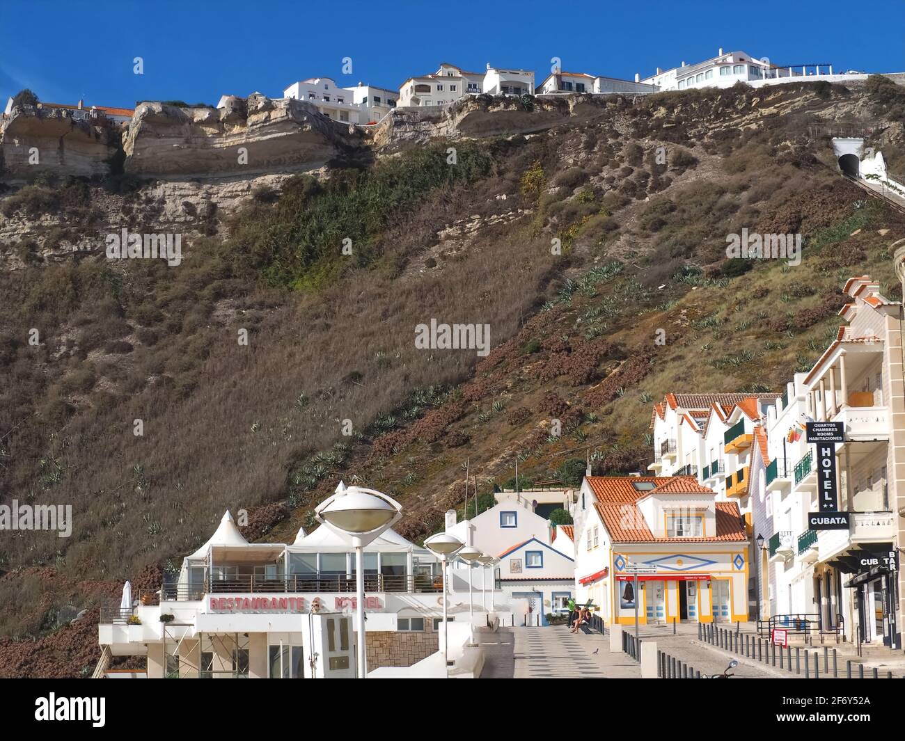 Elevator of nazare hi-res stock photography and images - Alamy
