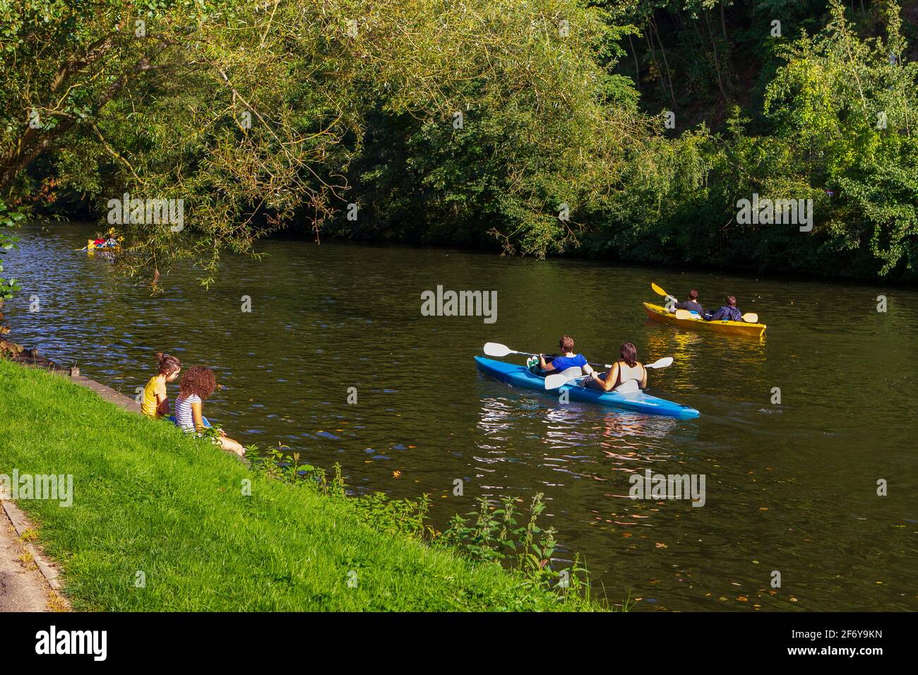 River kayaking hi-res stock photography and images - Alamy