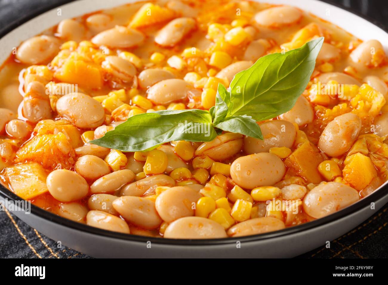 Corn squash beans hi-res stock photography and images - Alamy