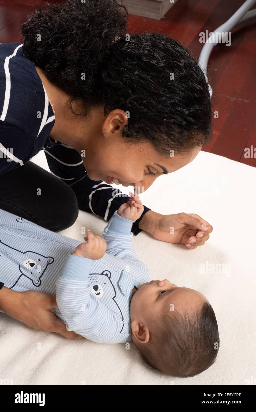 Mother baby relationship hi-res stock photography and images - Alamy