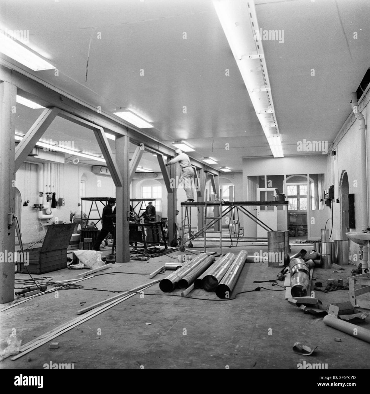 The rope ware track (pictured name).The rope warehouse (depicted name ...