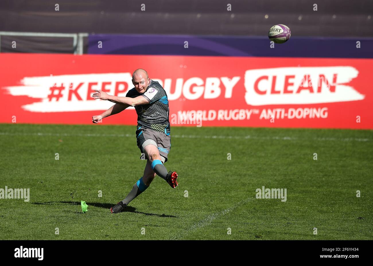 Ospreys luke price hi-res stock photography and images - Alamy