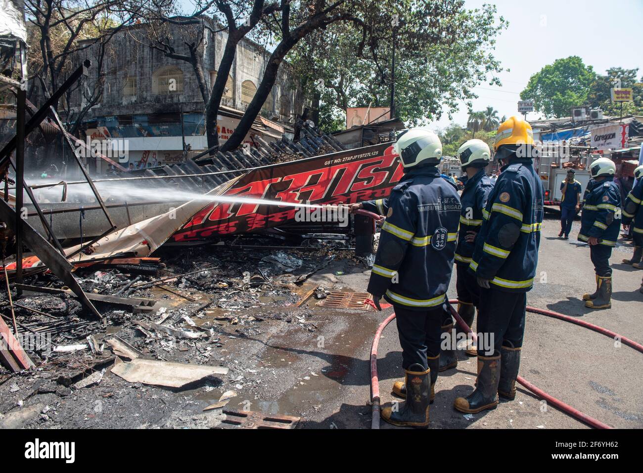 India fire extinguisher hi-res stock photography and images - Alamy