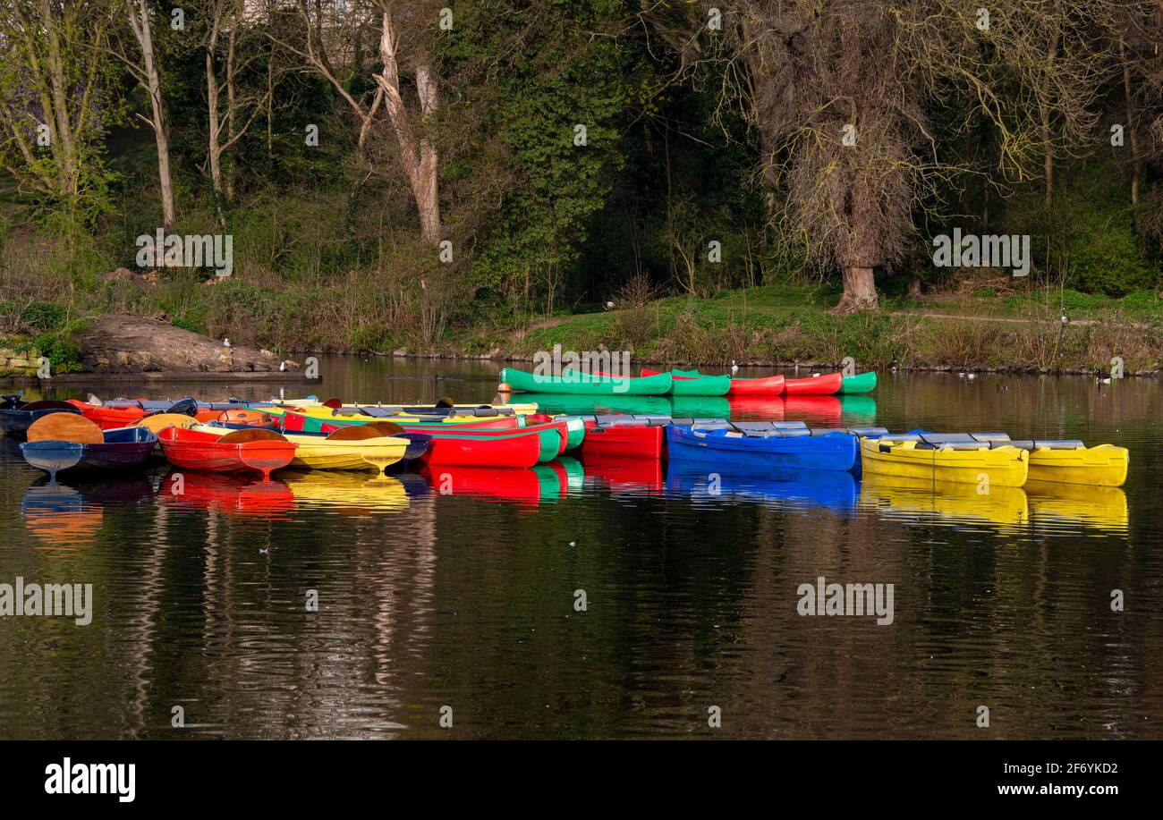 Highfields park nottingham boating lake hi-res stock photography and ...