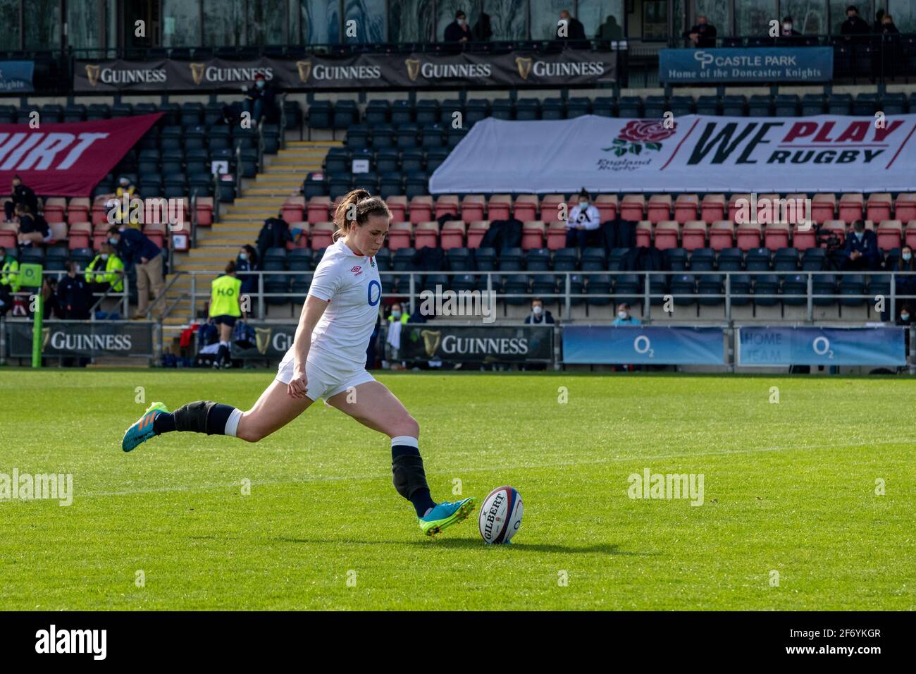 Doncaster, UK. 03rd Apr, 2021. Emily Scarratt (#13 England, captain ...
