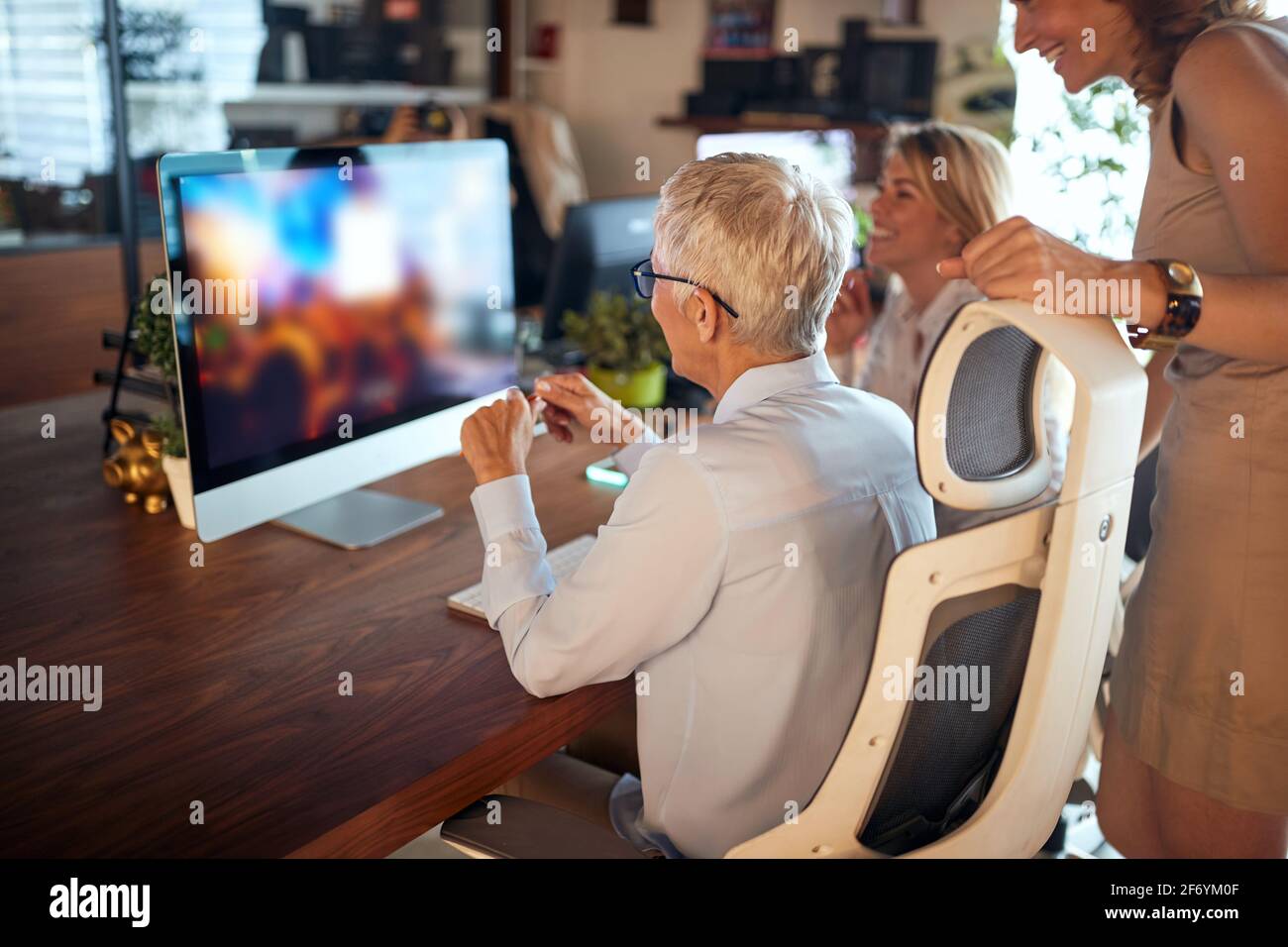 Mentored hi-res stock photography and images - Alamy