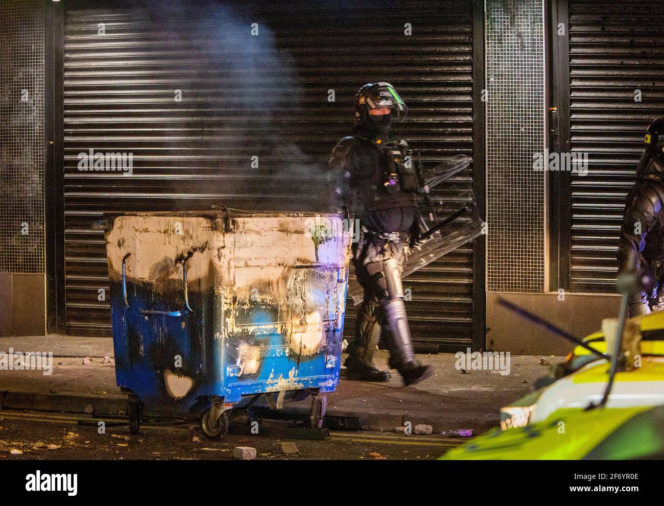 Belfast riot 2021 hi-res stock photography and images - Alamy