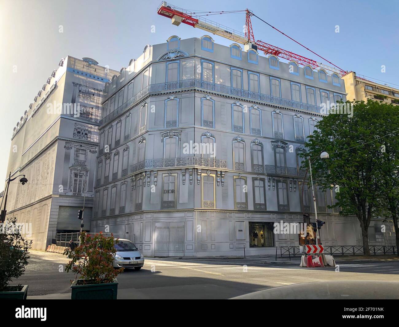 Dior Retail Store High Resolution Stock Photography and Images - Alamy