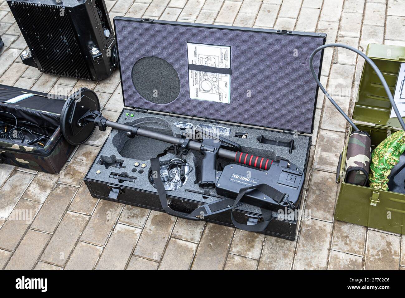 Non linear junction detector hi-res stock photography and images - Alamy