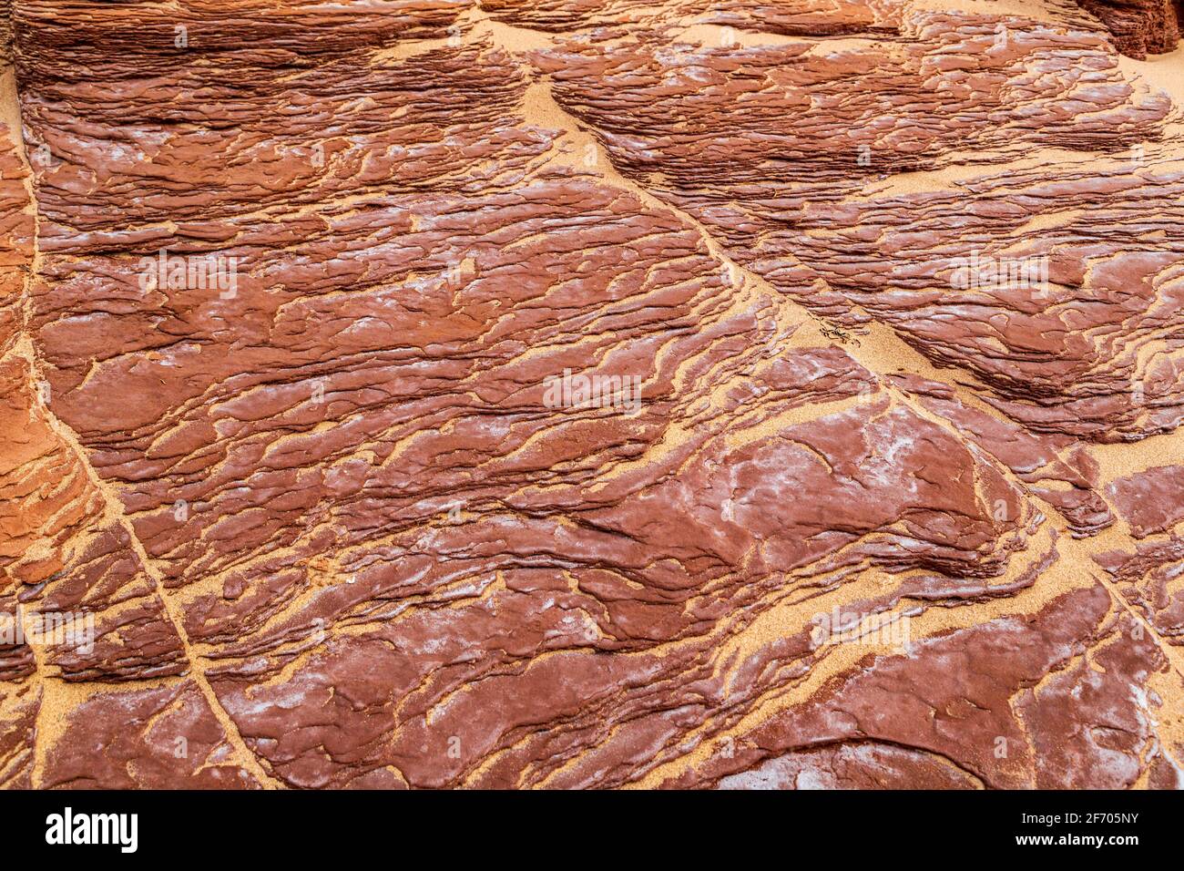 Red sandstone dry stone wall detail hi-res stock photography and images ...