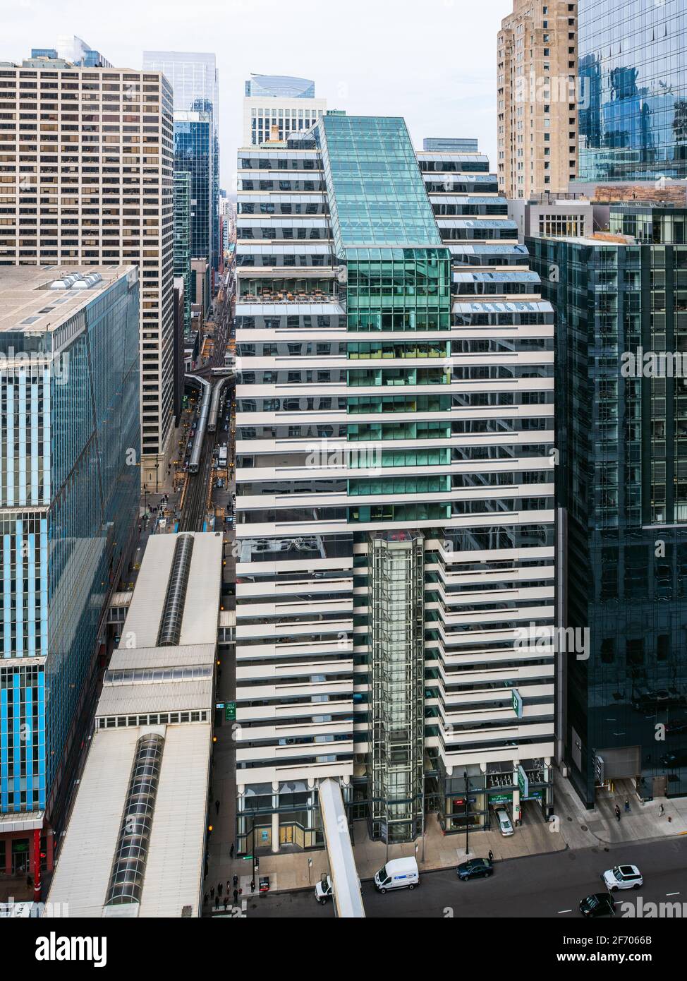 Aerial view of the 203 N. LaSalle building Stock Photo - Alamy