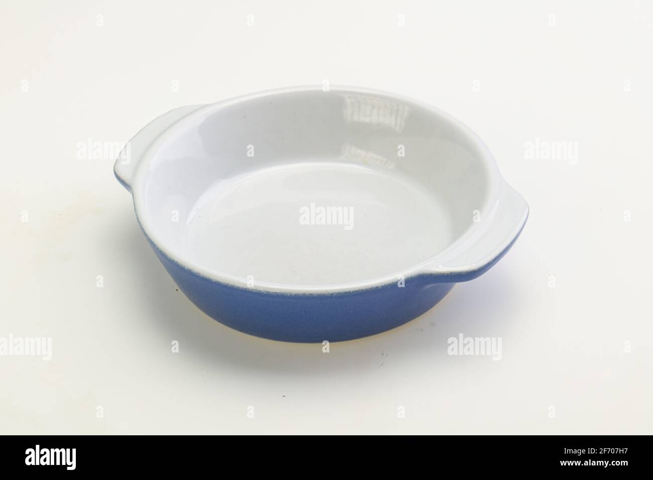 Color empty bowl for kitchen isolated Stock Photo - Alamy