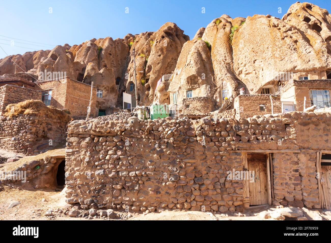 Rocky architectural cliff dwellings in Kandovan village, East ...