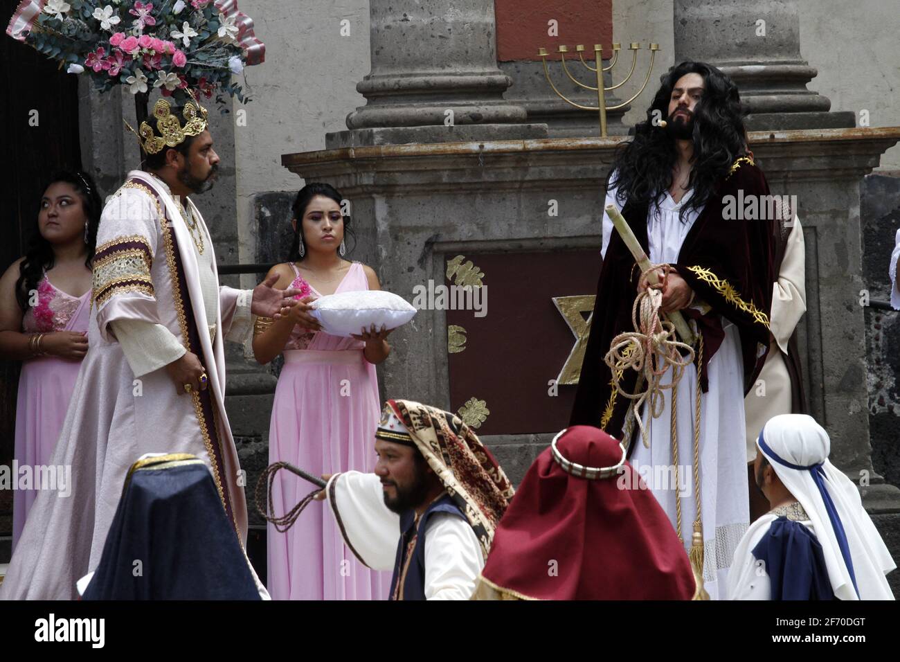Iztapalapa crucifixion hi-res stock photography and images - Alamy