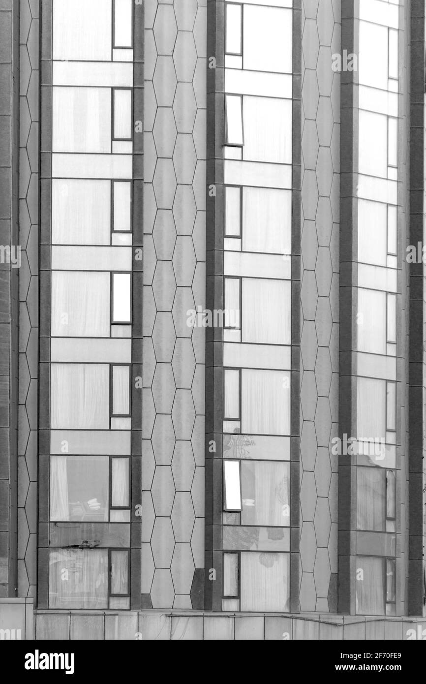 Modern architecture windows hi-res stock photography and images - Alamy