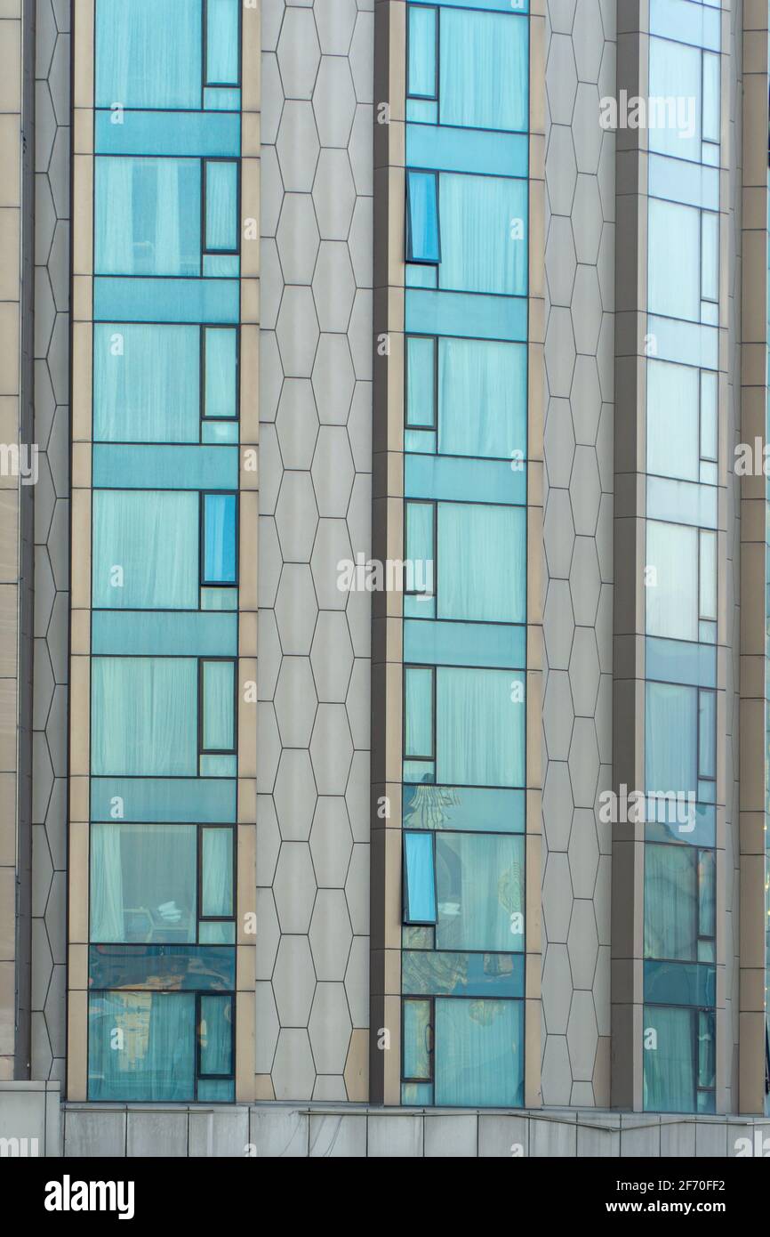 Modern architecture windows hi-res stock photography and images - Alamy