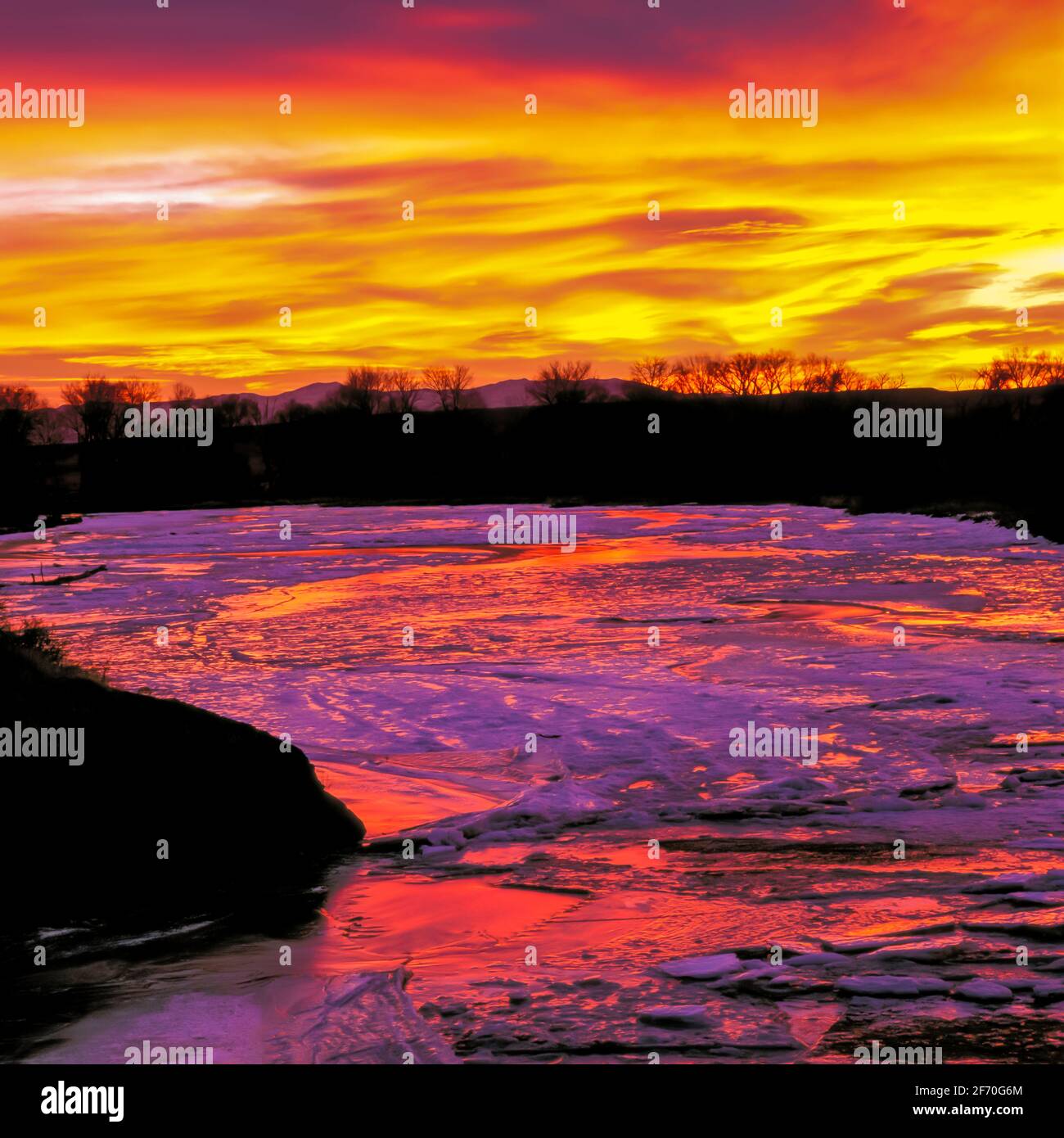 Three forks mt hi-res stock photography and images - Alamy