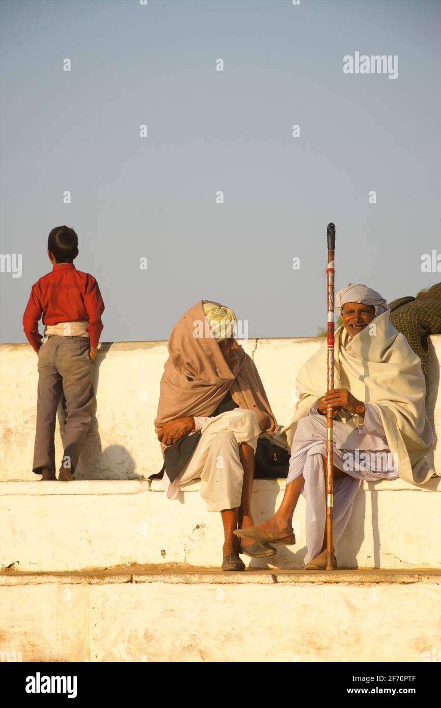 Rajasthani men dress hi-res stock photography and images - Alamy
