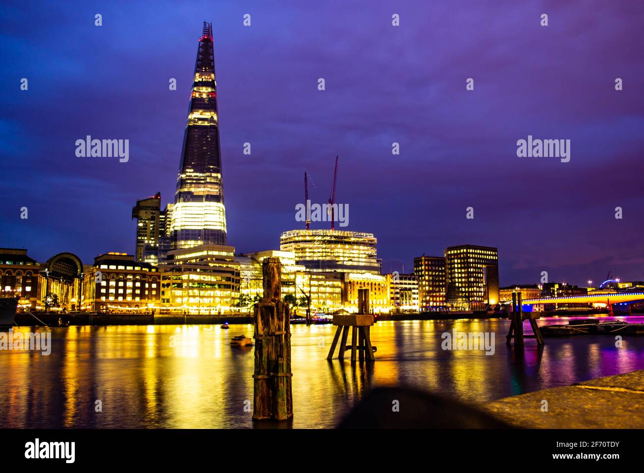 The shard london 2012 hi-res stock photography and images - Alamy