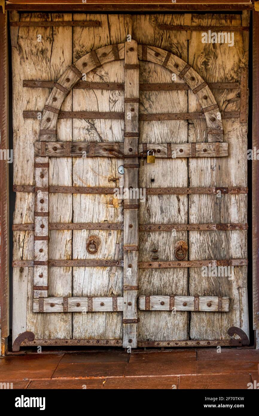 Old wooden doors hi-res stock photography and images - Alamy