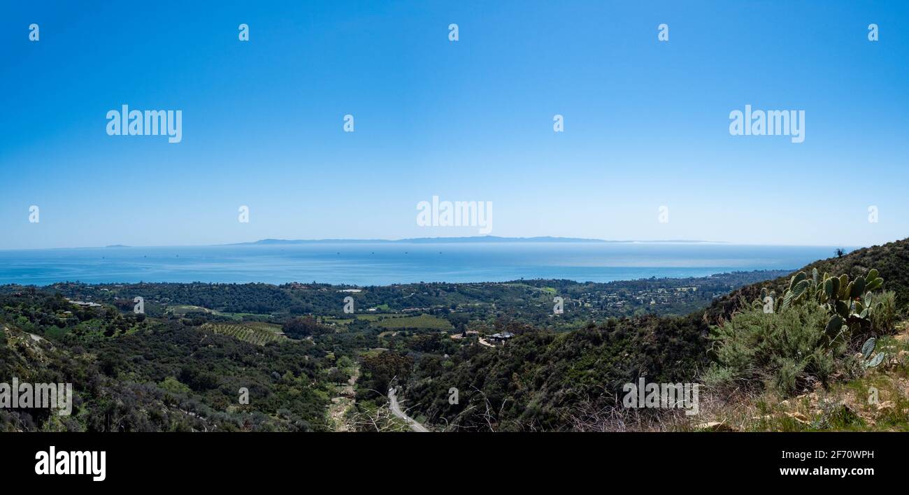 Panoramic view of Montecito, Pacific Ocean and Channel Islands from Old ...