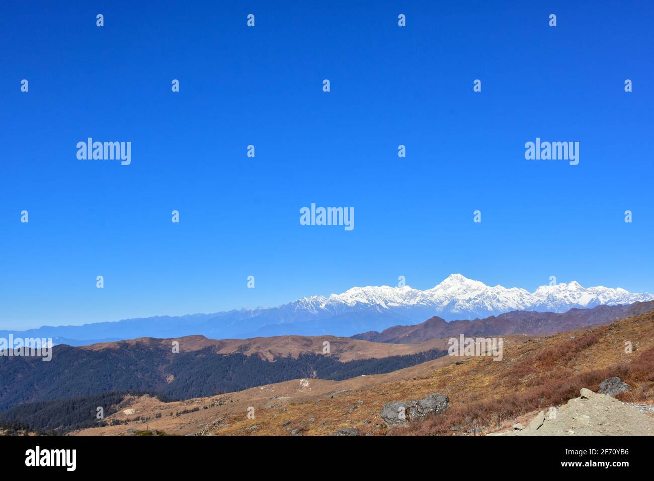Panoramic and Majestic view of mount Kanchenjunga from sikkim Stock ...