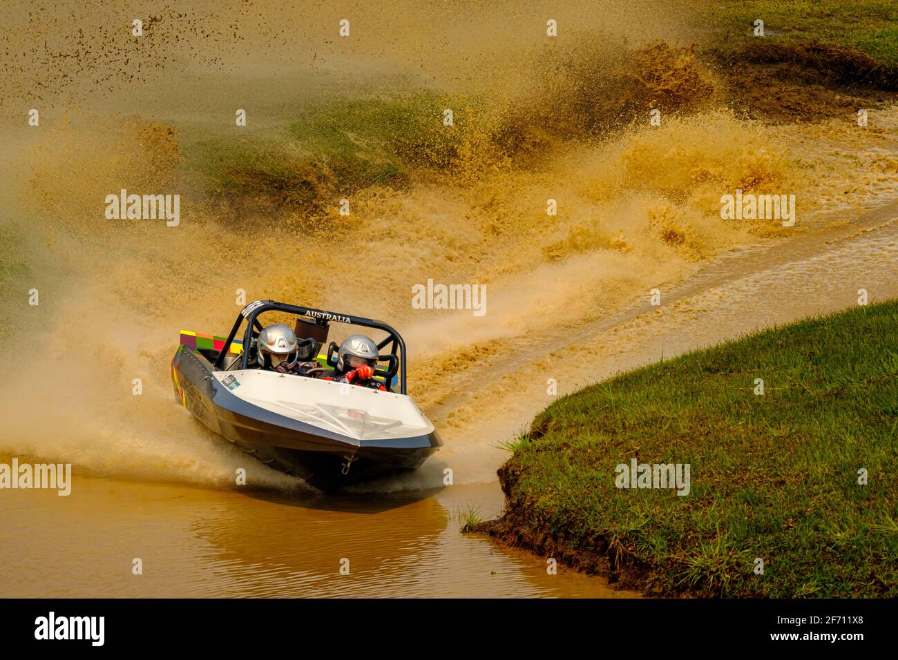 Round 7 qualifying of the "Penrite Australian Superboat Championship ...