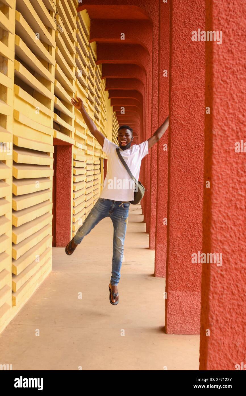 Uniben maingate hi-res stock photography and images - Alamy
