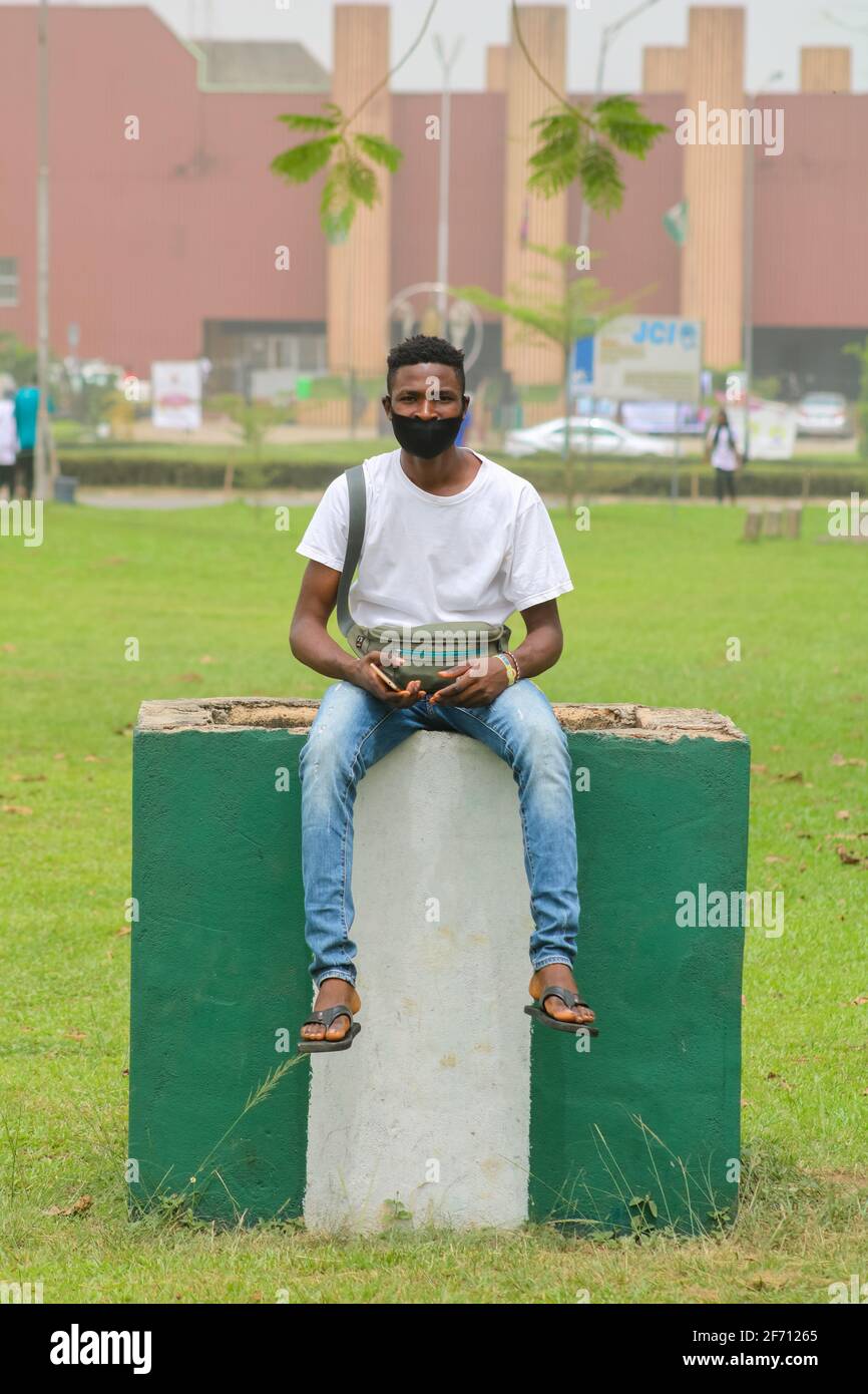 Uniben maingate hi-res stock photography and images - Alamy