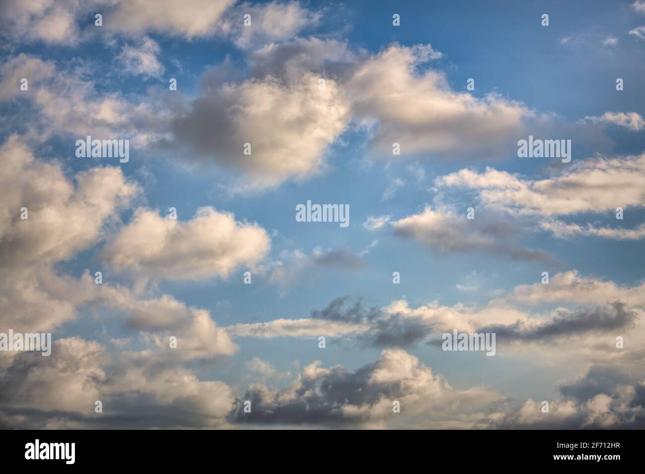 Beautiful fluffy clouds sit hi-res stock photography and images - Alamy