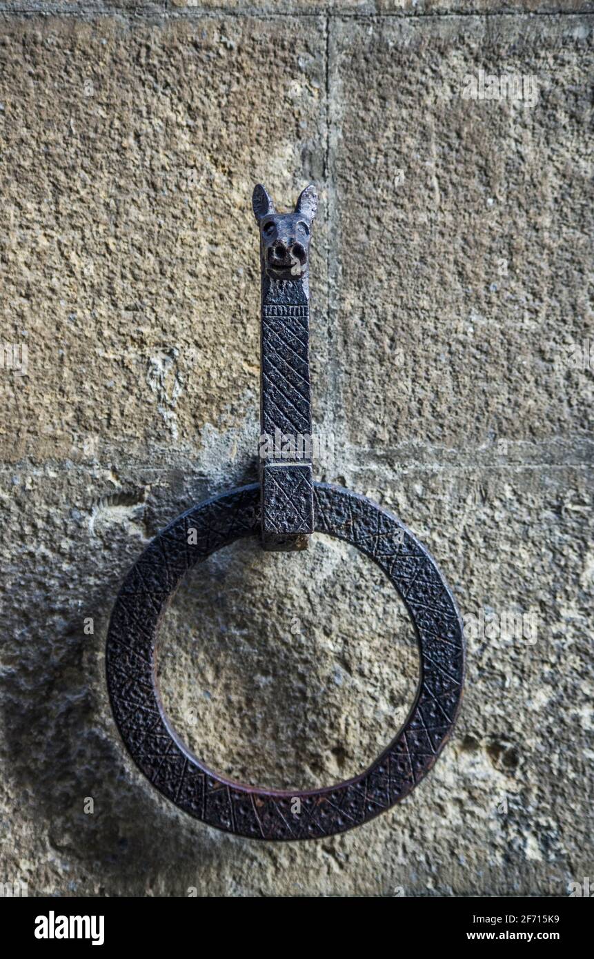 Horse hitching ring hi-res stock photography and images - Alamy