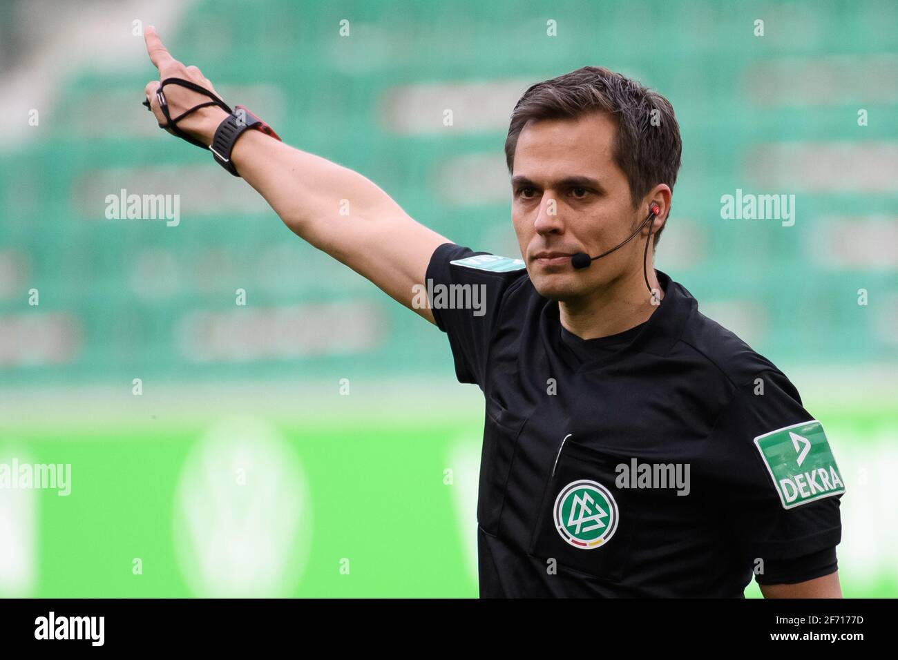 Wolfsburg, Germany. 03rd Apr, 2021. Football: Bundesliga, VfL Wolfsburg ...