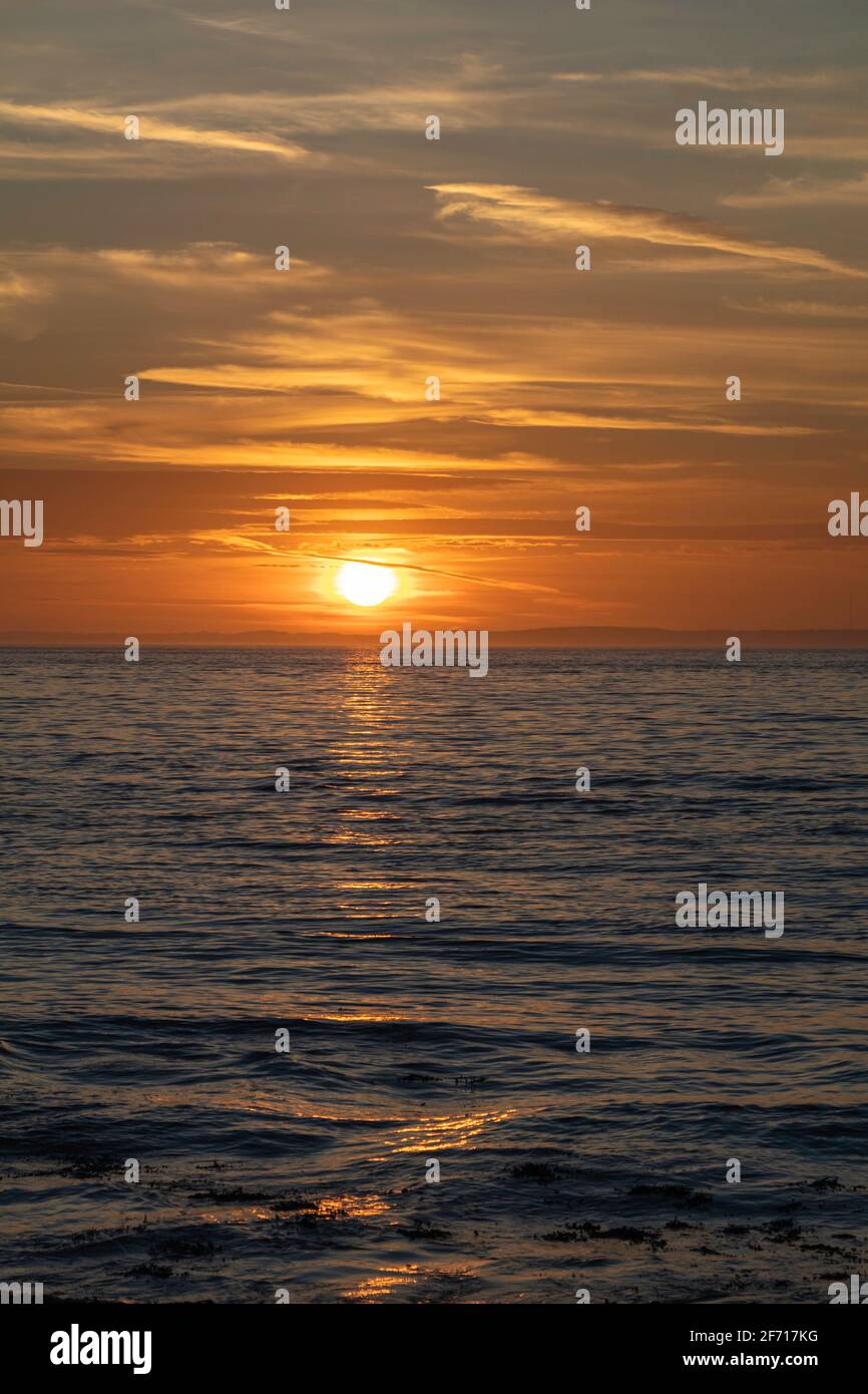 Sunset over the Bristol channel Stock Photo - Alamy