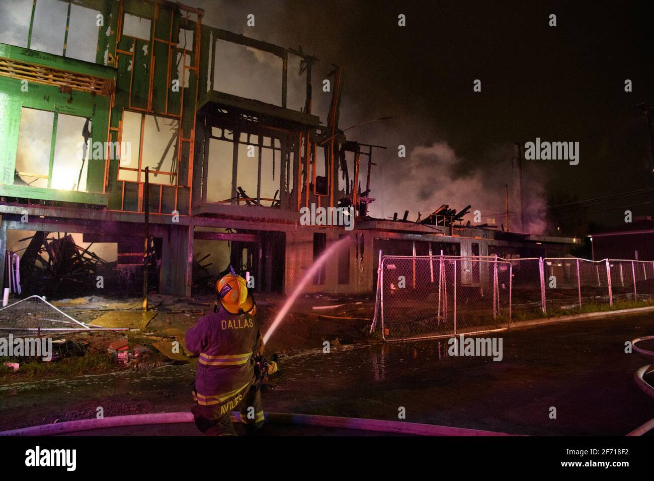 Three story buildings hi-res stock photography and images - Alamy