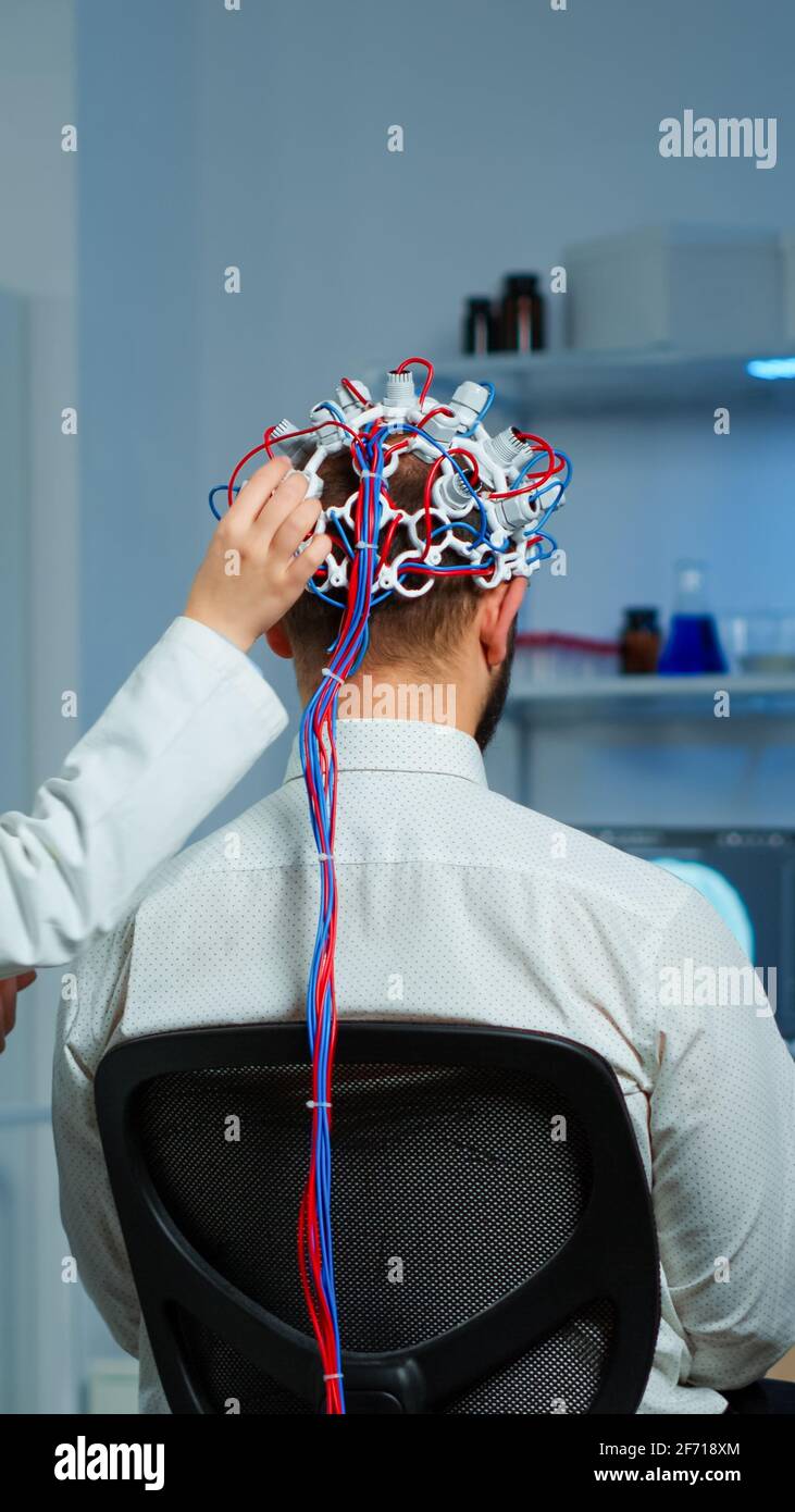 Brainwave reading hi-res stock photography and images - Alamy