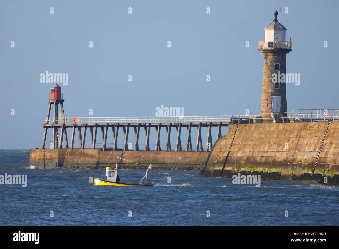Fishing boat whitby hi-res stock photography and images - Alamy
