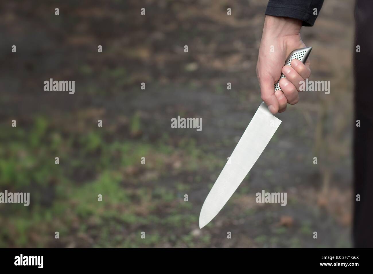 Man with a knife hi-res stock photography and images - Alamy