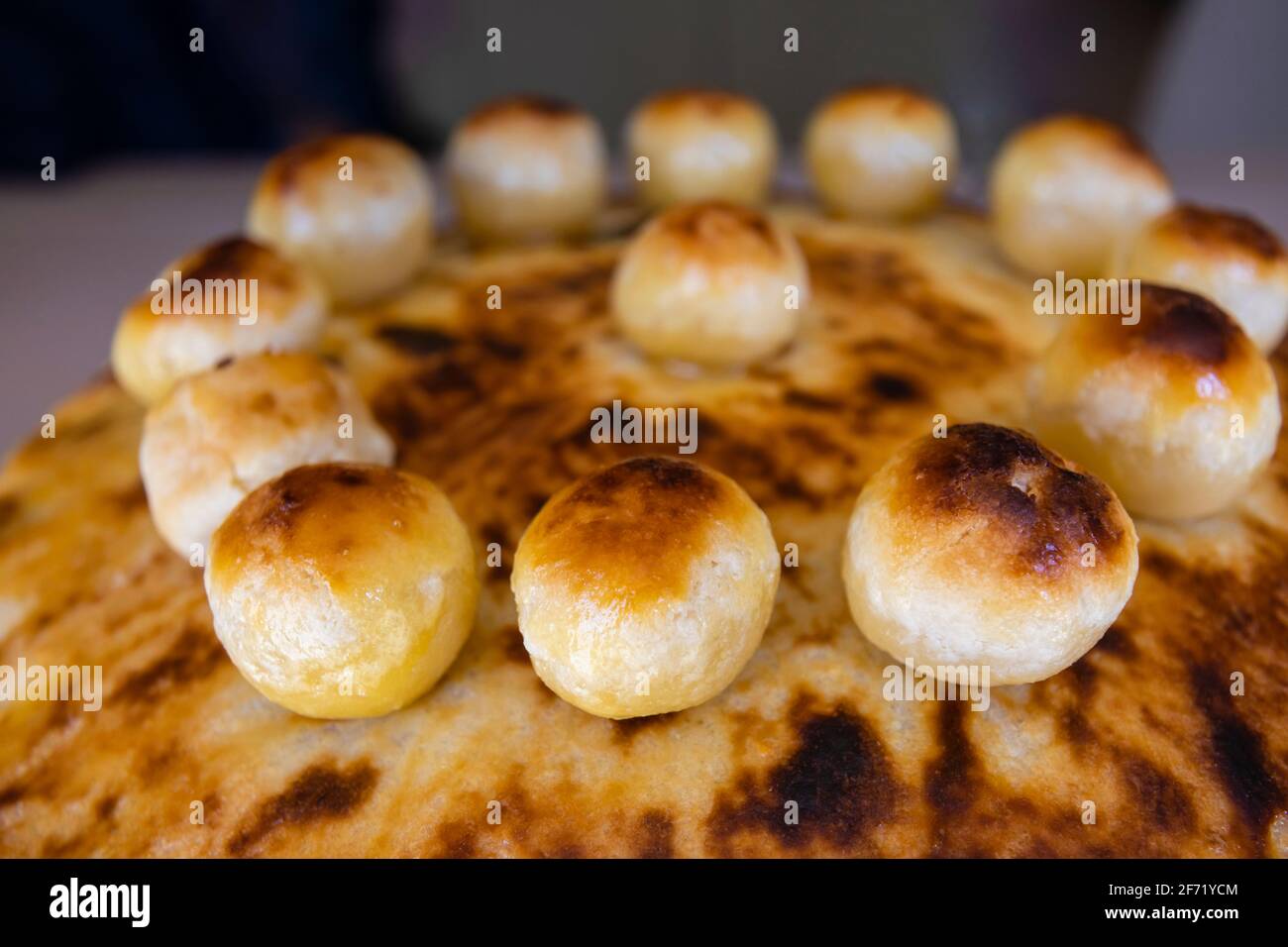 Simnel cake hi-res stock photography and images - Alamy