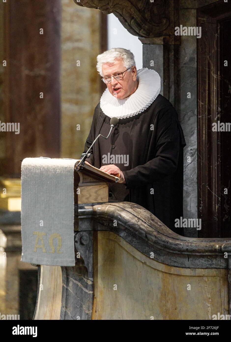 Chief pastor hi-res stock photography and images - Alamy