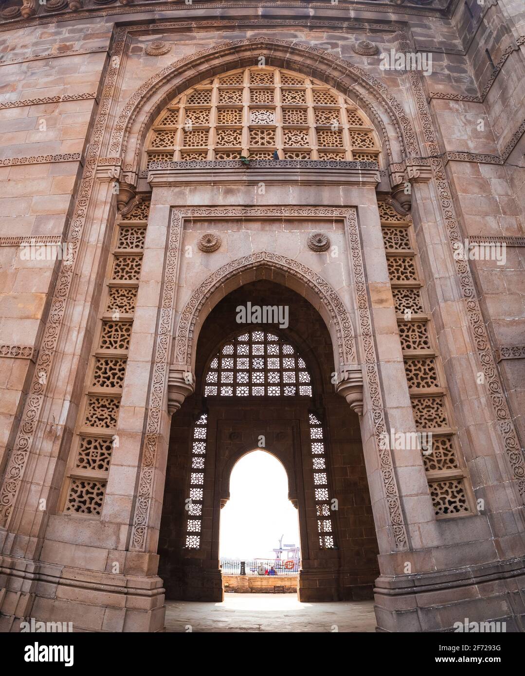 Indo saracenic style stone arch hi-res stock photography and images - Alamy