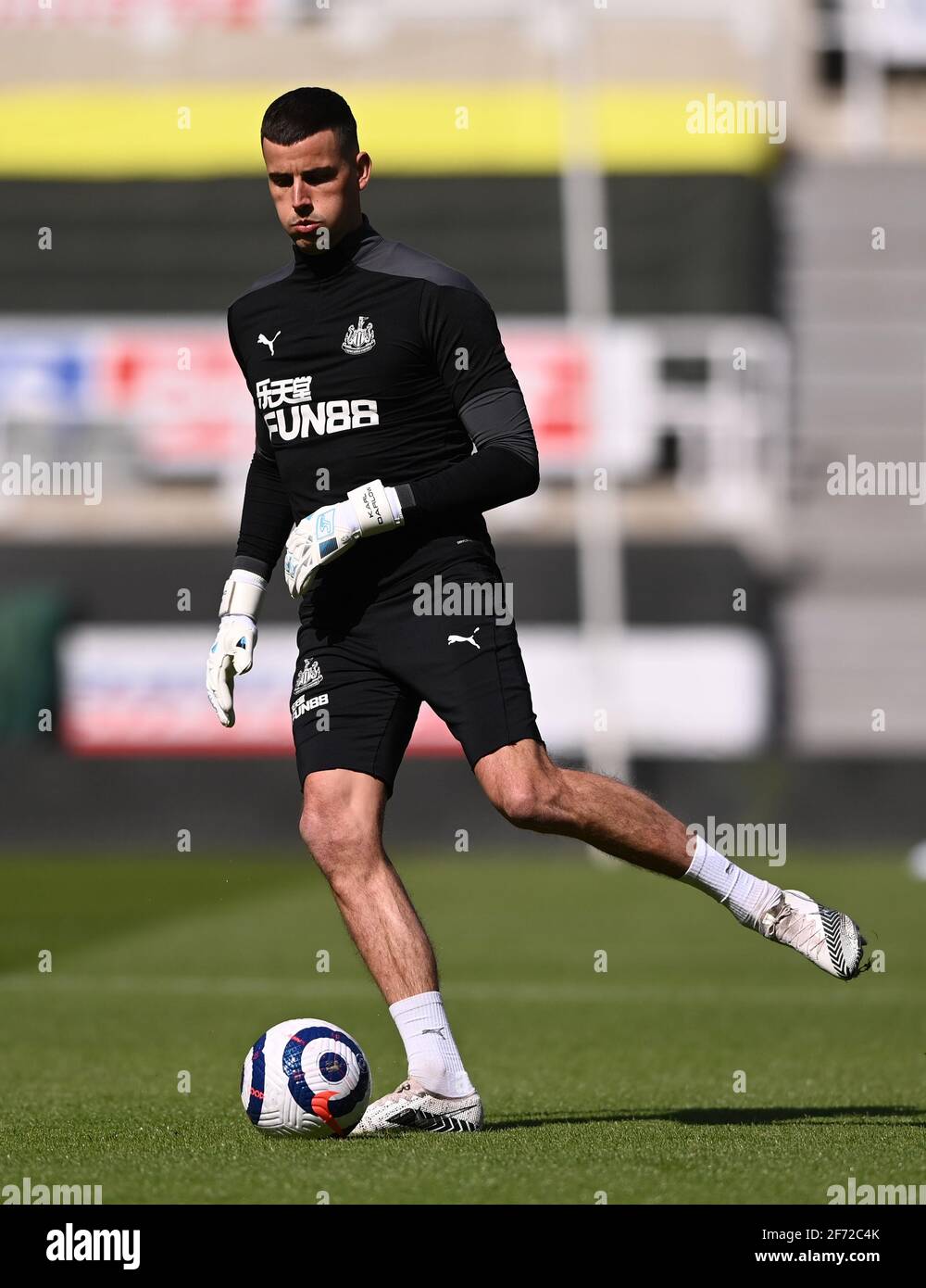 Newcastle United goalkeeper Karl Darlow warming up prior to kick-off ...
