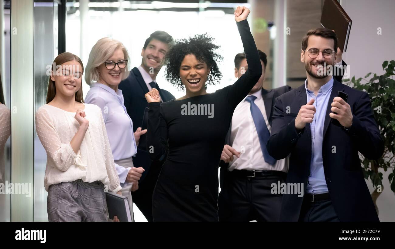 Office celebrate hi-res stock photography and images - Alamy