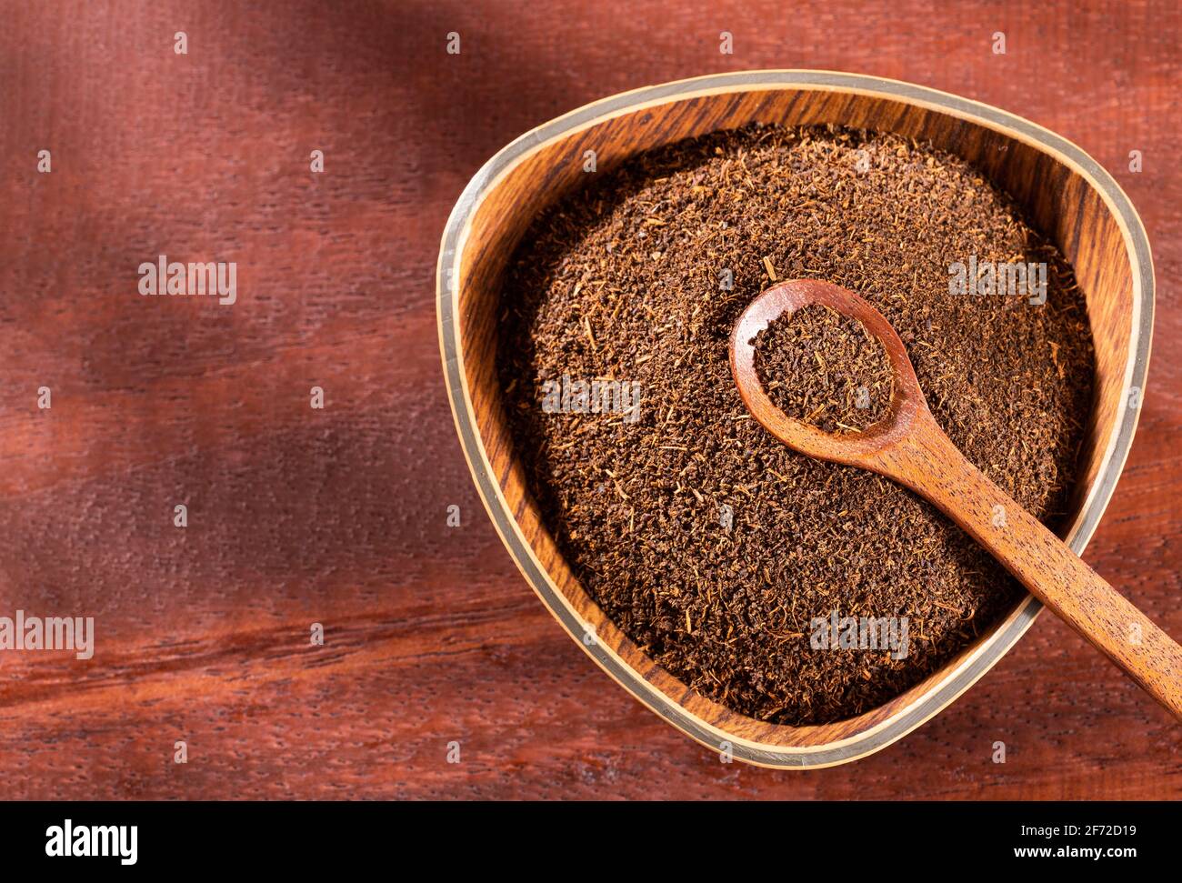 Black Tea Powder - Camellia sinensis. Text space Stock Photo - Alamy