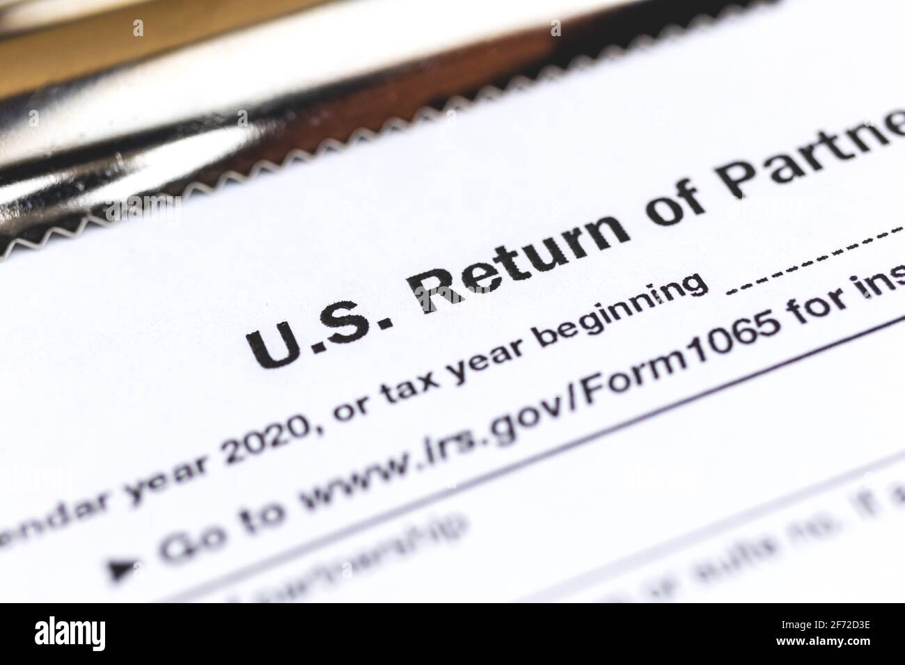 1065 tax form hi-res stock photography and images - Alamy