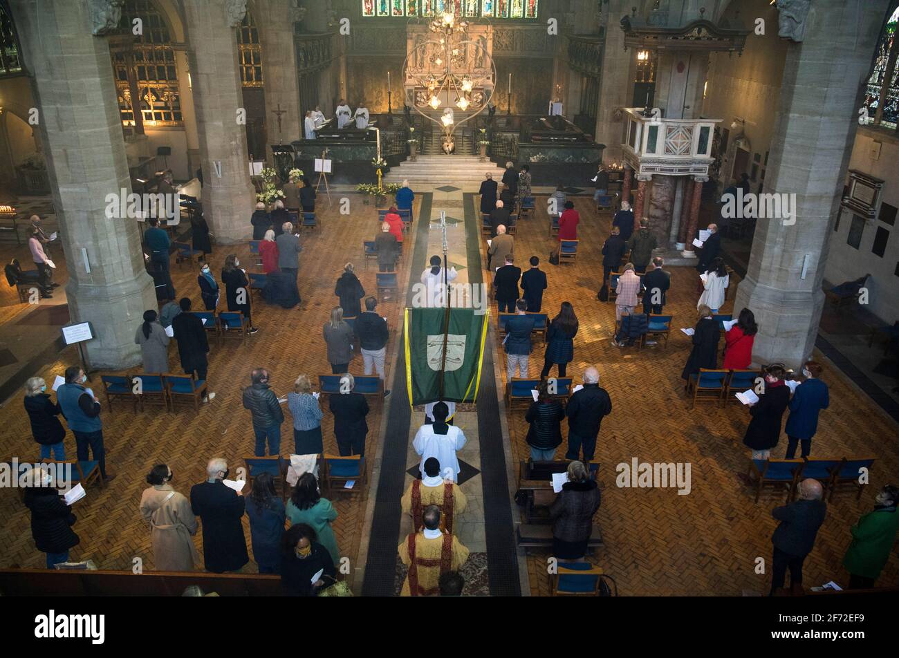 Holy trinity church sloane square hi-res stock photography and images ...