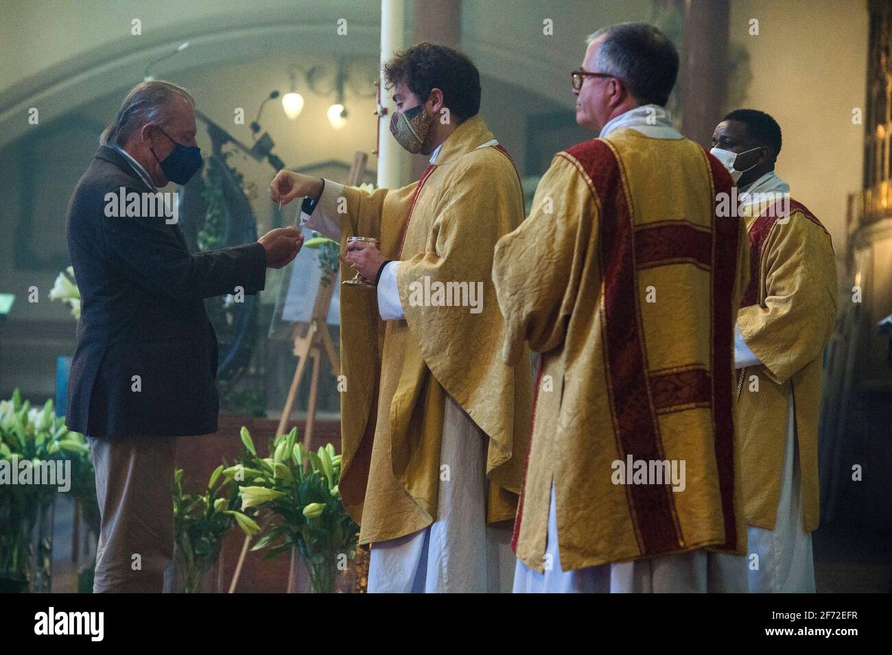 Holy trinity sloane square hi-res stock photography and images - Alamy