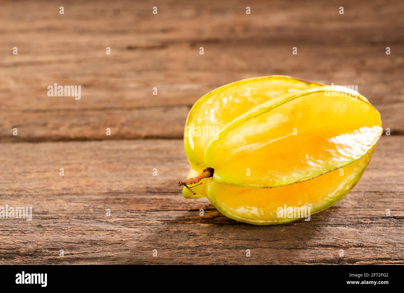 Fruit of the star - Averrhoa carambola Stock Photo - Alamy
